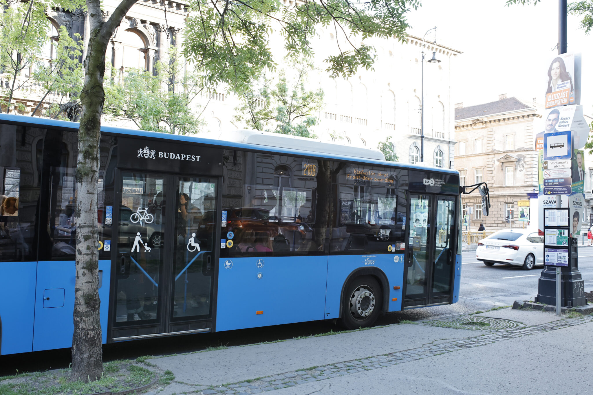 Public Transport in Budapest: Costs, Where to Buy Tickets, Lines, Night ...